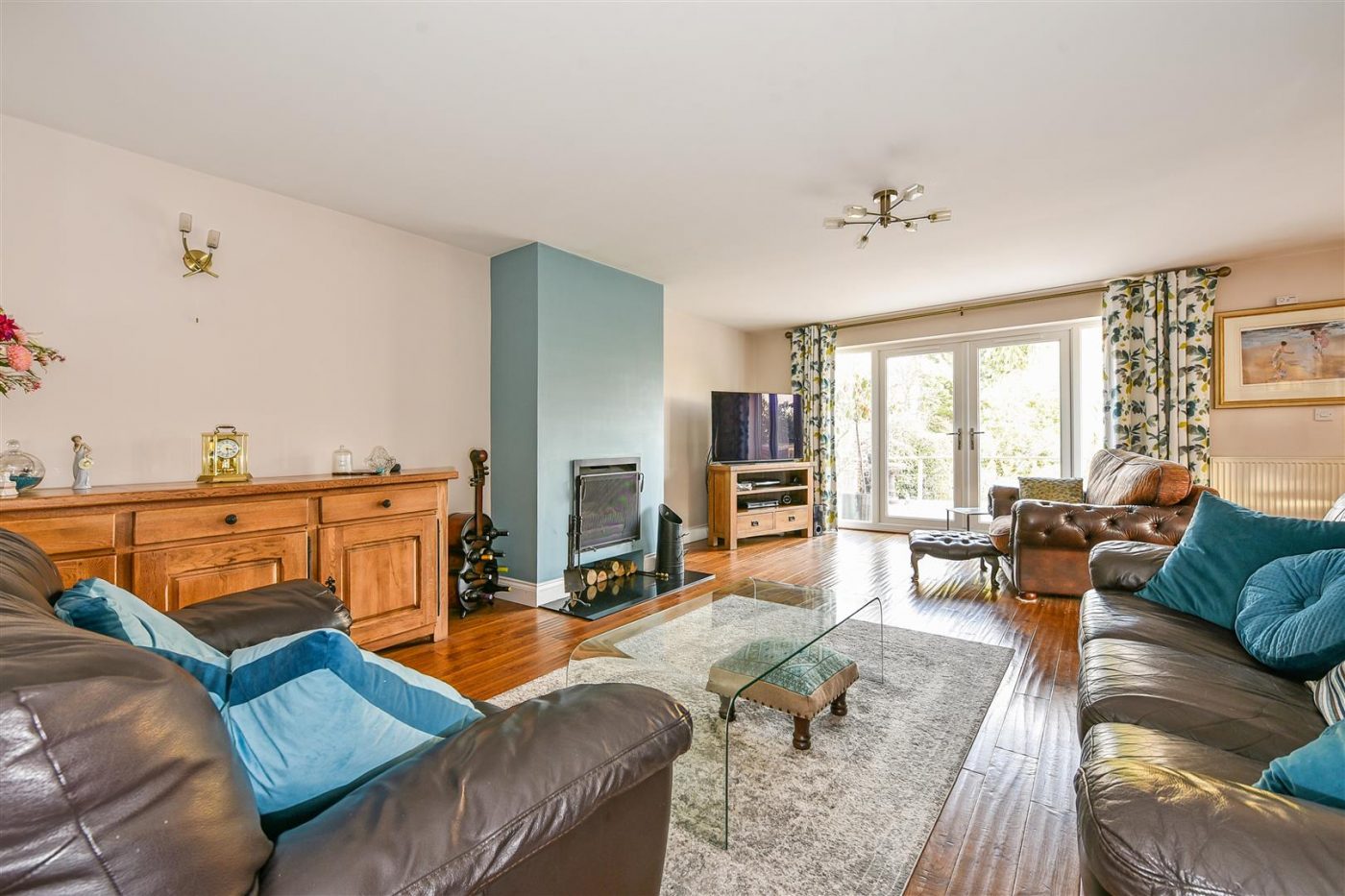 Dean Lane, Whiteparish, Salisbury - Henshaw Fox