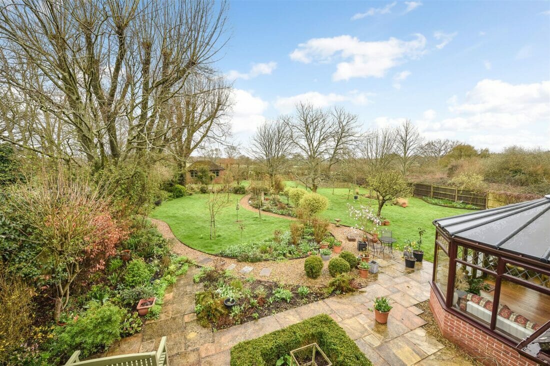 The Bramleys, Whiteparish, Salisbury - Henshaw Fox