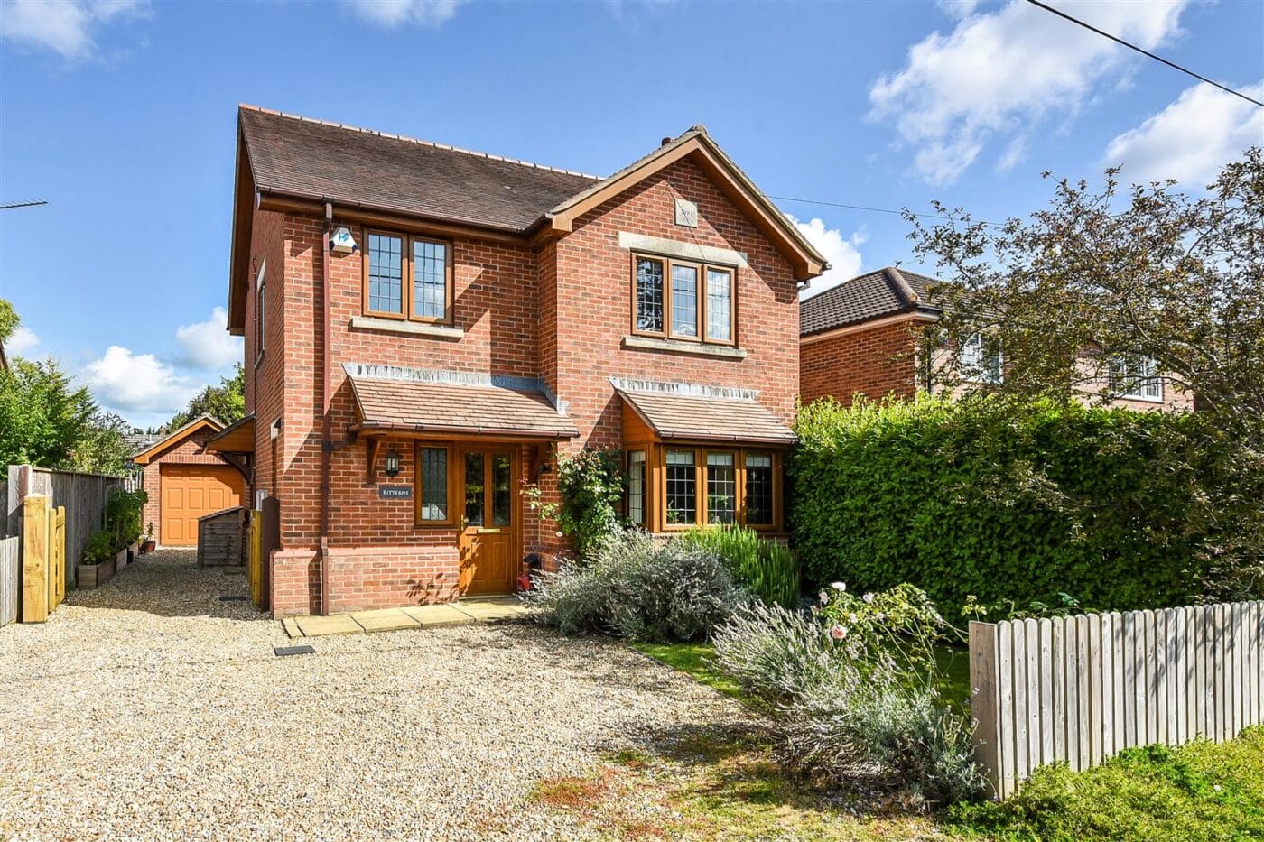 New Inn Lane, Bartley, Hampshire - Henshaw Fox
